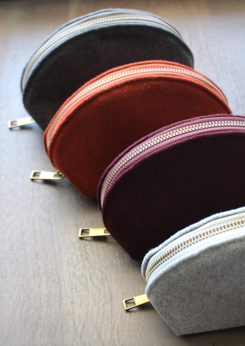 Woolen Notions Pouch – Sweet Pea Fiber